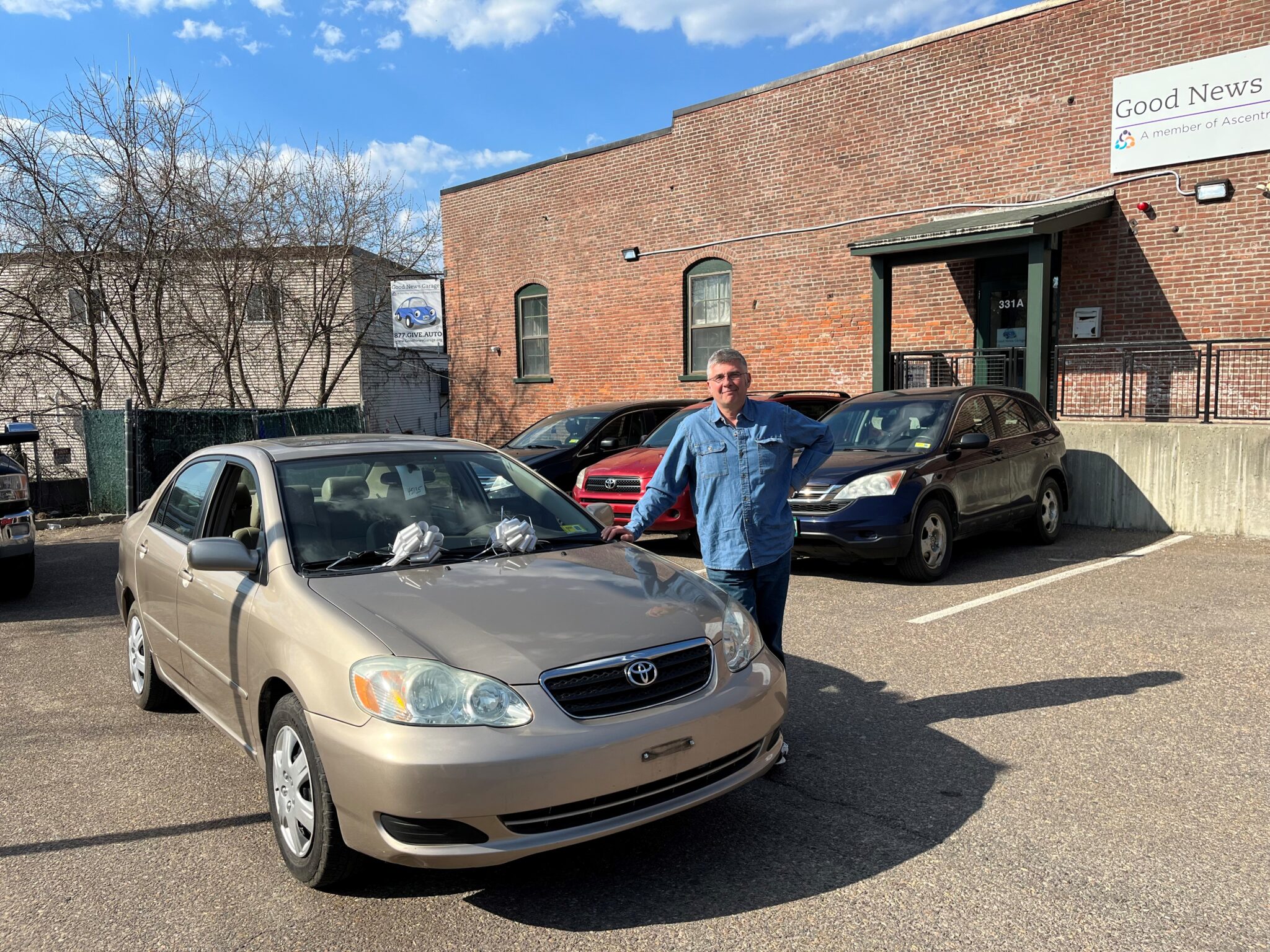 A Donated Car Helps a Ukrainian Family Rebuild Their Lives in New ...